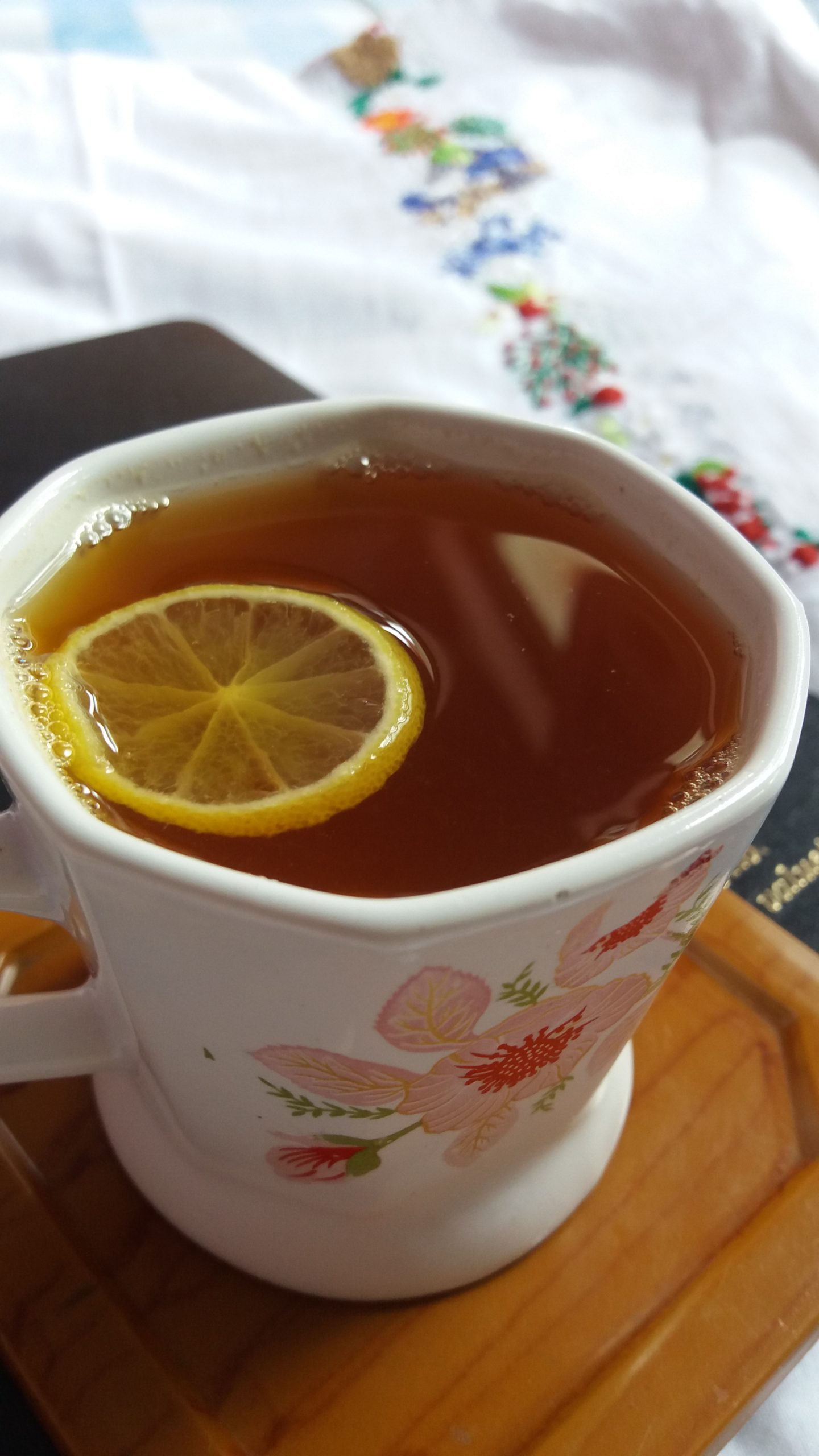 Lemon Tea ( How To Make Lemon Tea) - Candid Treat