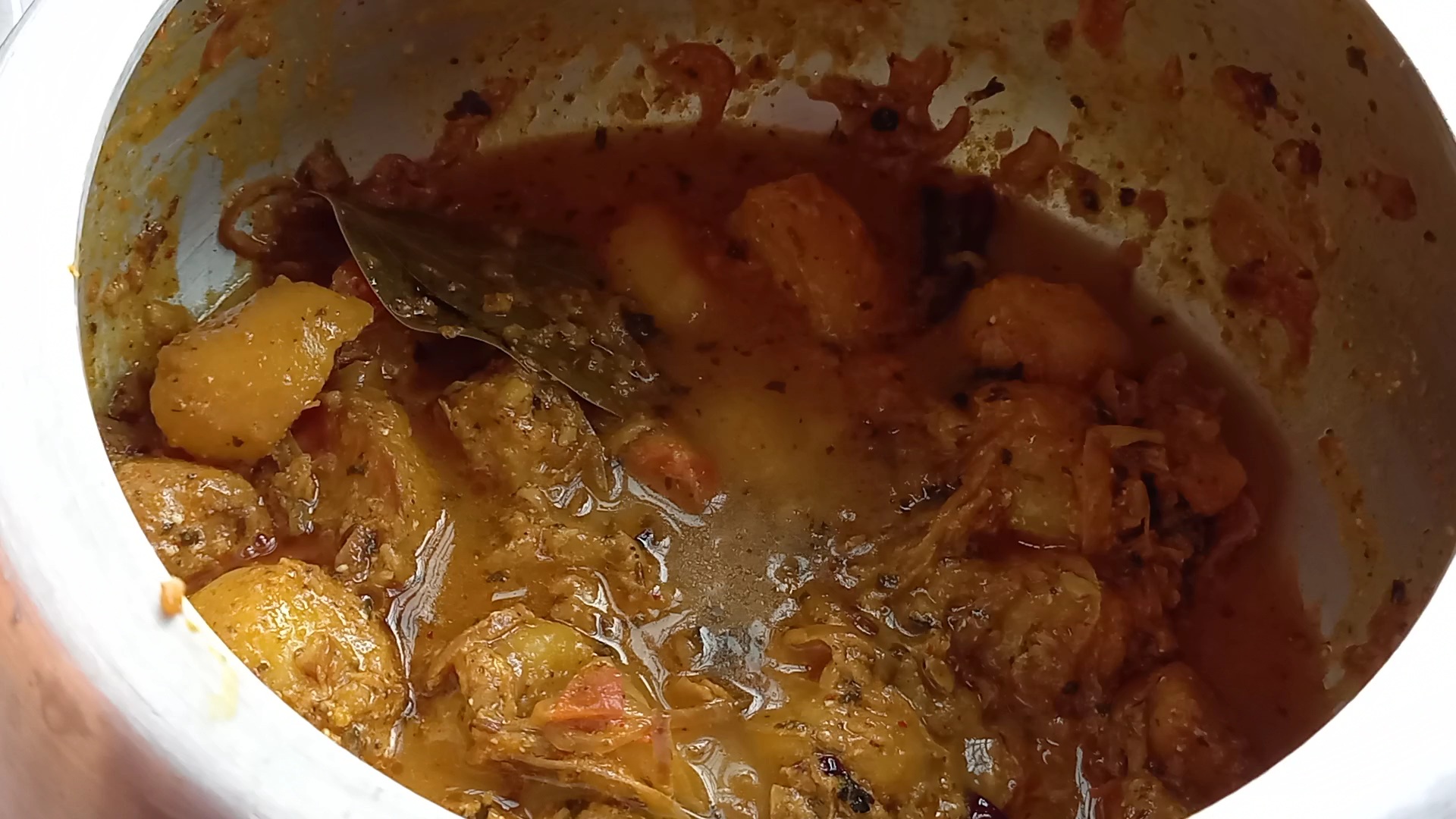 Aloo Dum Biryani |Potato Biryani - Candid Treat