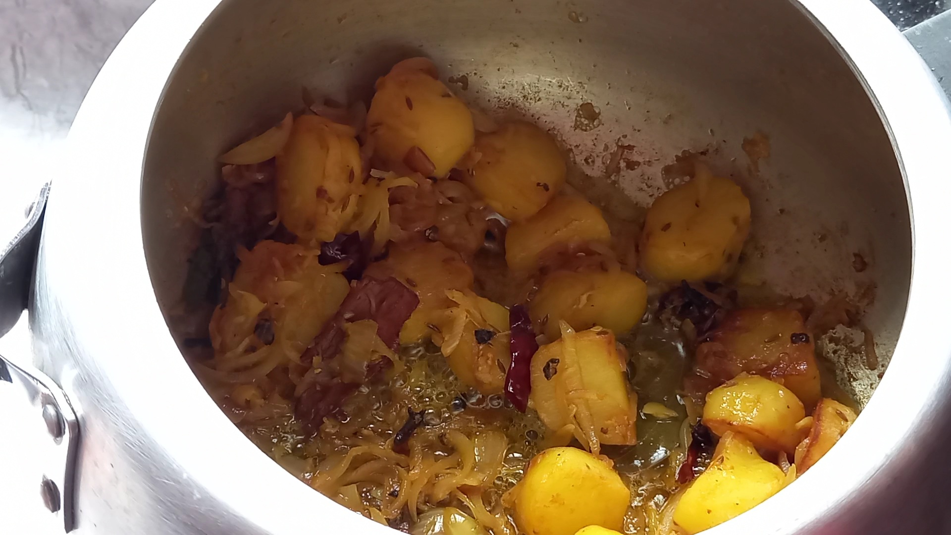 Aloo Dum Biryani |Potato Biryani - Candid Treat