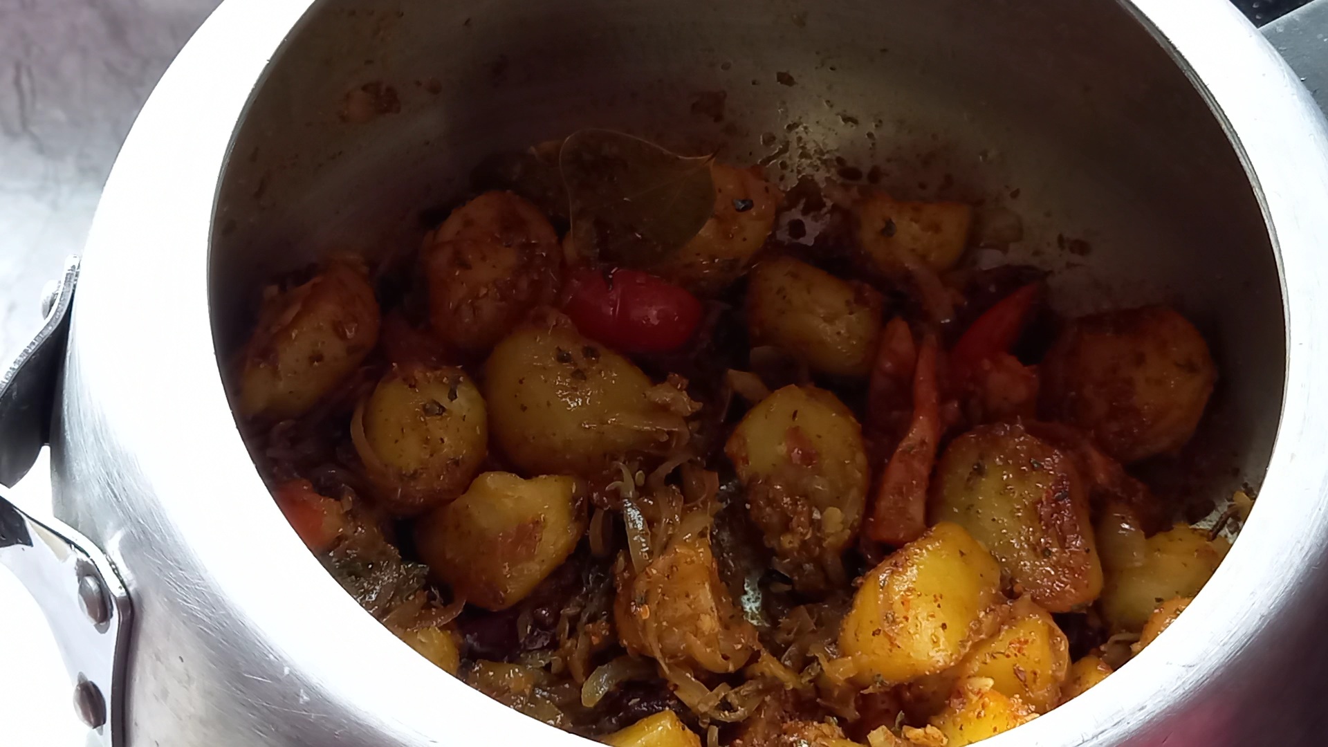 Aloo Dum Biryani |Potato Biryani - Candid Treat