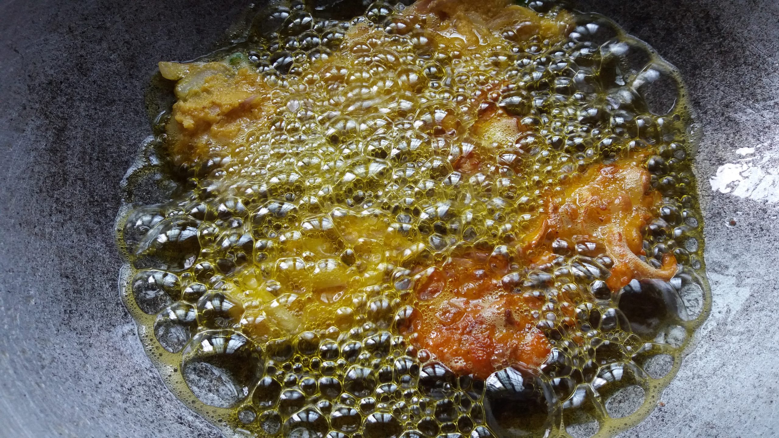 Pyaz Ka Pakora Recipe (How To Make Onion Fritters) - Candid Treat