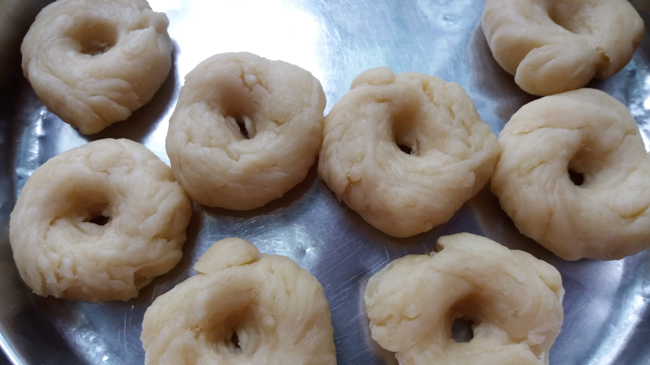 Balushahi/Badusa Recipe (How To Make Balushahi) – Candid Treat