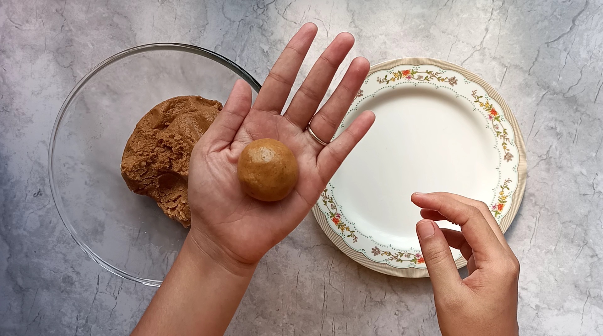 Besan Ladoo | How To Make Besan Ladoo At Home - Candid Treat