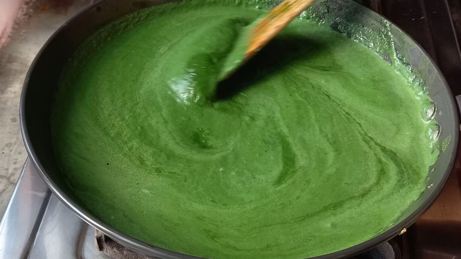 Palak Shorba | Spinach Soup Recipe - Candid Treat