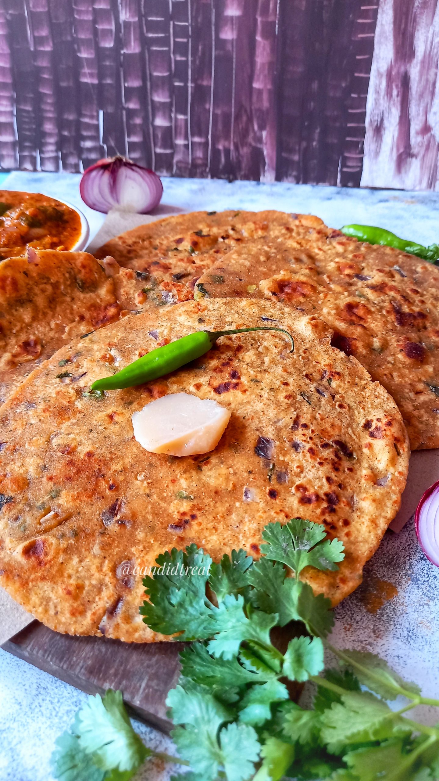 Missi Roti Recipe| मिस्सी रोटी | How To Make Missi Roti - Candid Treat