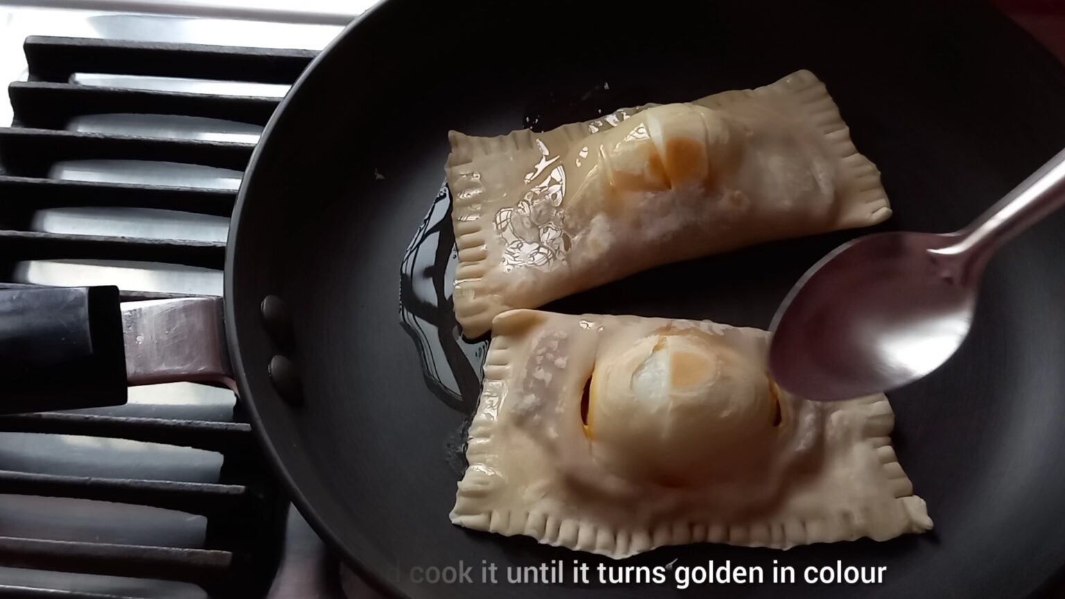 Egg pockets | Easy Egg Snack Recipe - Candid Treat