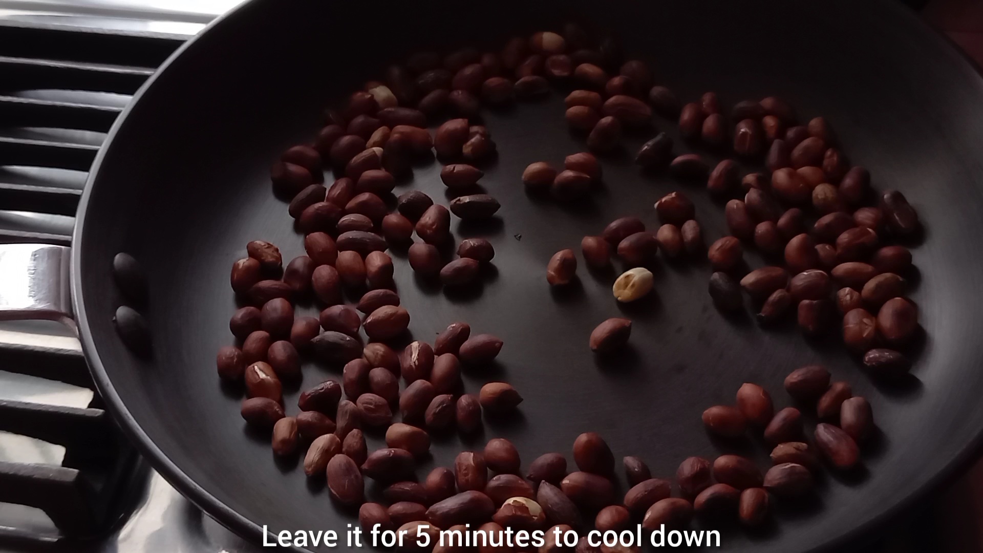 रवा अप्पम | Instant Rava Appam | With Chutney - Candid Treat