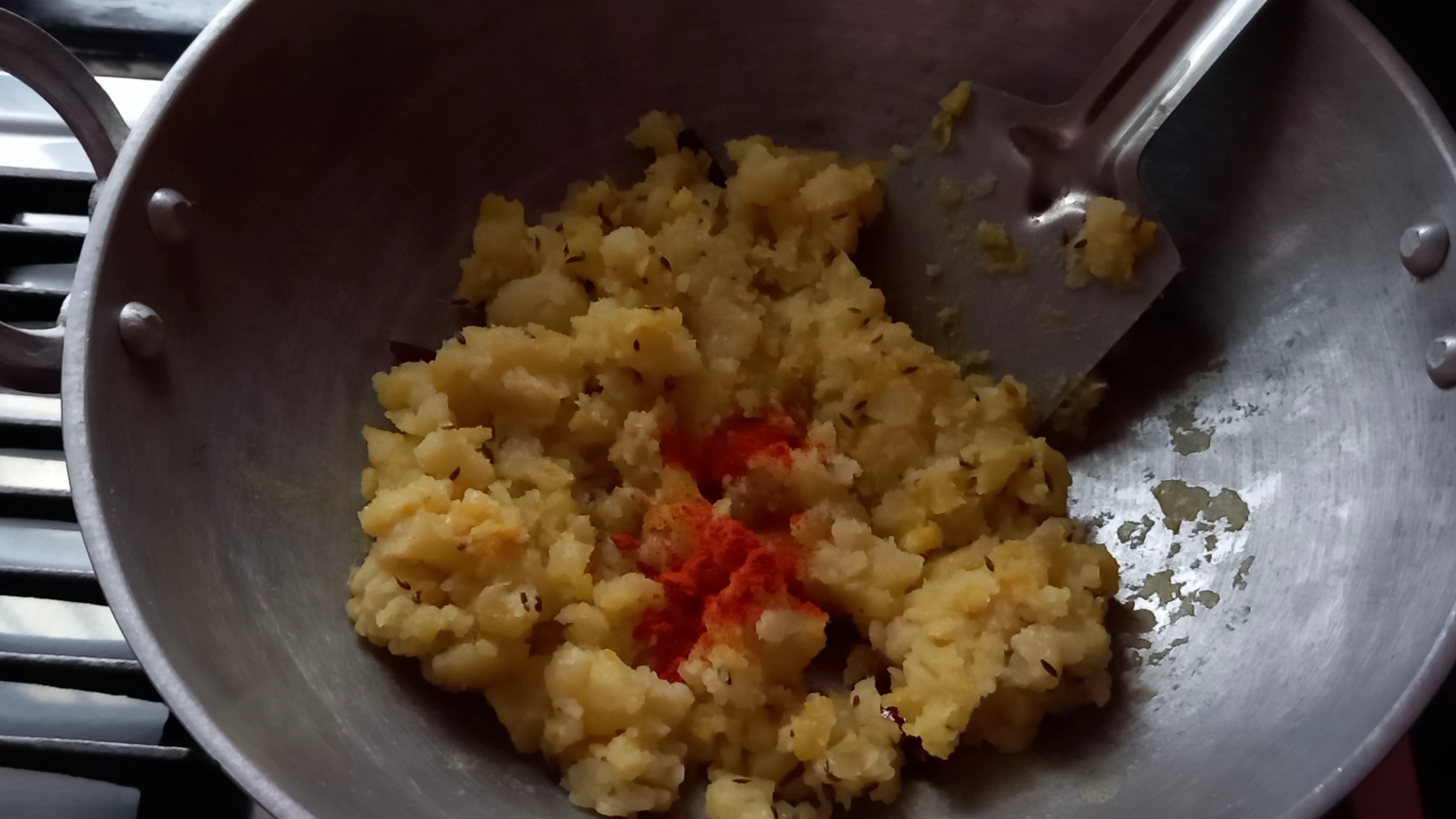 Chawal Ki Stuffed Roti | Chawal Ka Paratha - Candid Treat