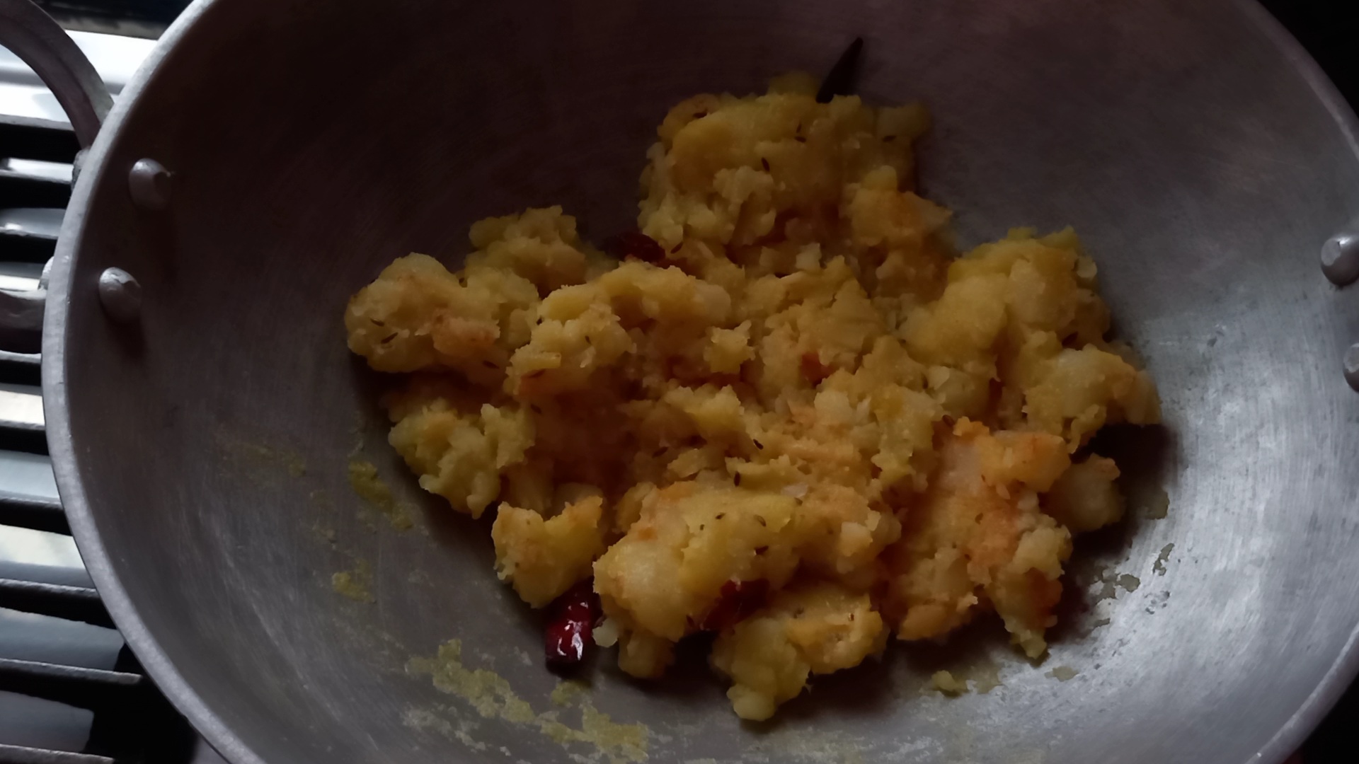 Chawal Ki Stuffed Roti | Chawal Ka Paratha - Candid Treat