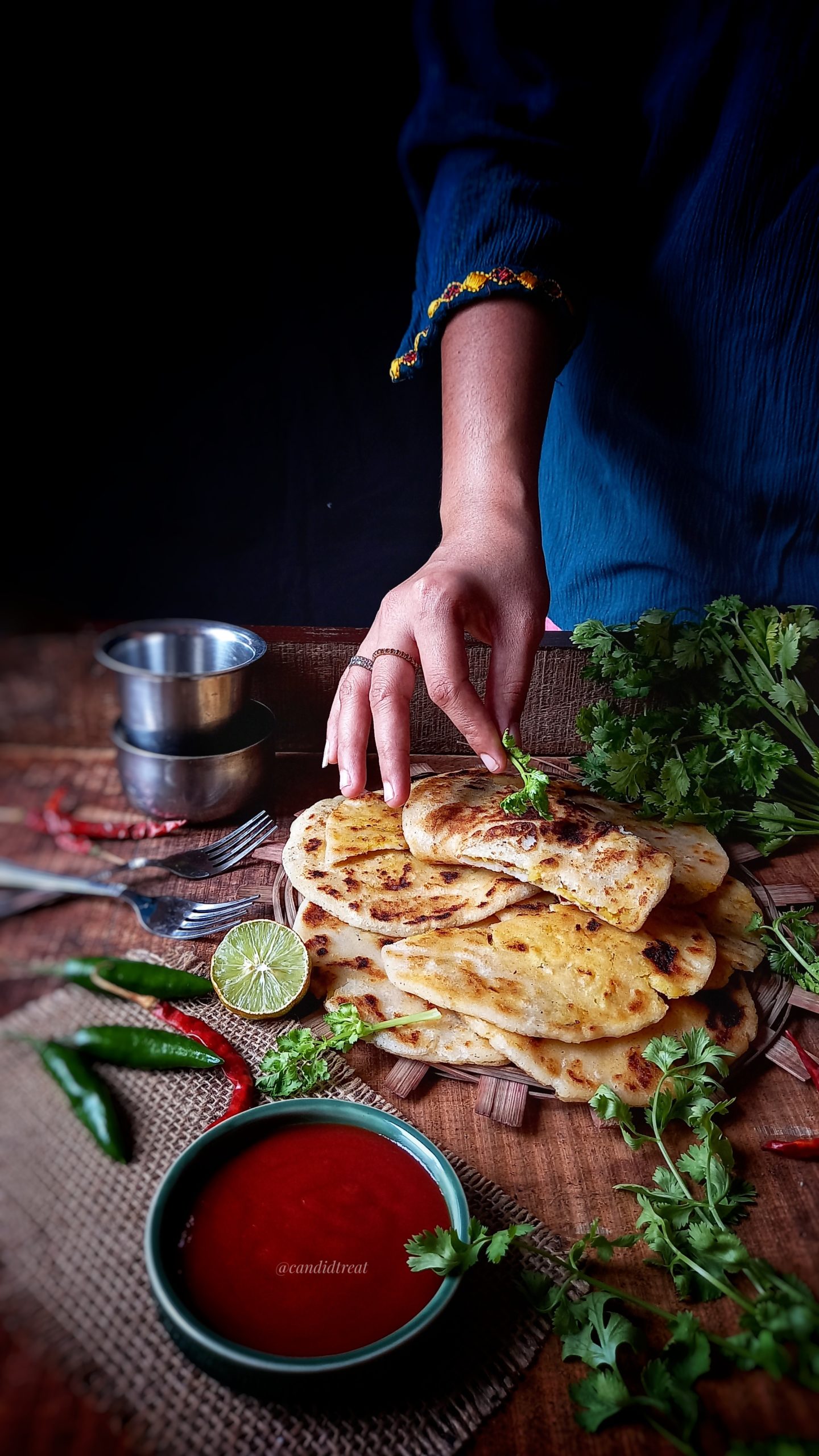Chawal Ki Stuffed Roti | Chawal Ka Paratha - Candid Treat