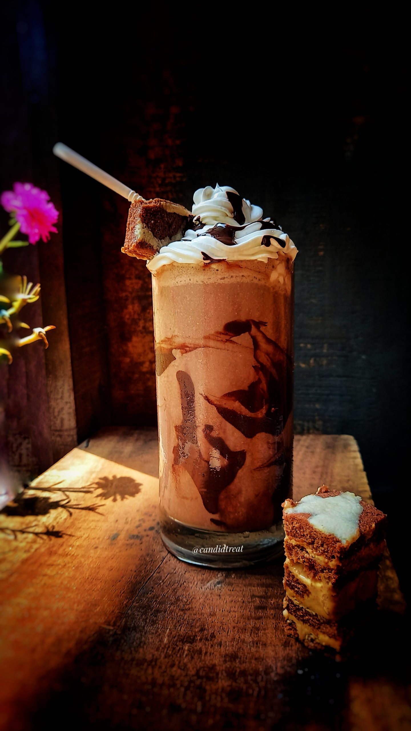 Chocolate Cake Shake | Leftover Cake milkshake - Candid Treat