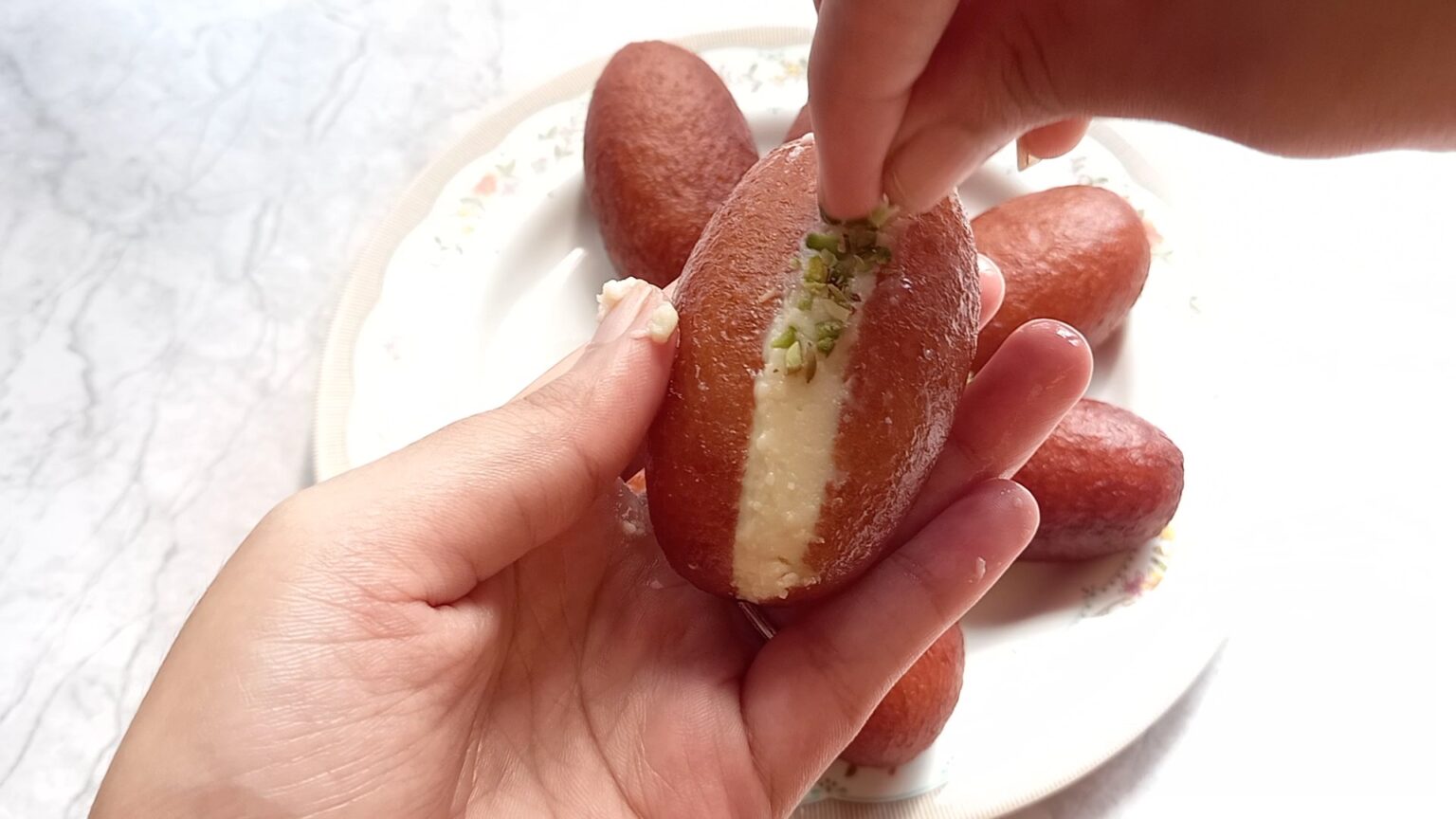 Malai Gulab Jamun| Cream Gulab Jamun - Candid Treat