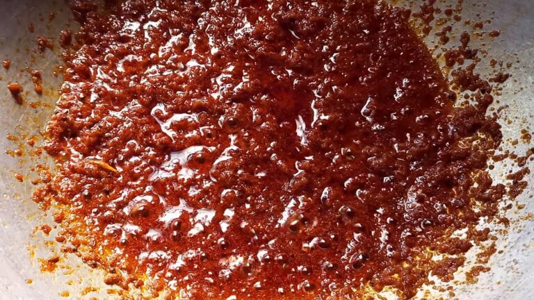 Tari Poha | Nagpur Special Tarri Poha – Candid Treat