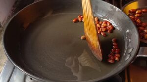 Tari Poha | Nagpur Special Tarri Poha – Candid Treat