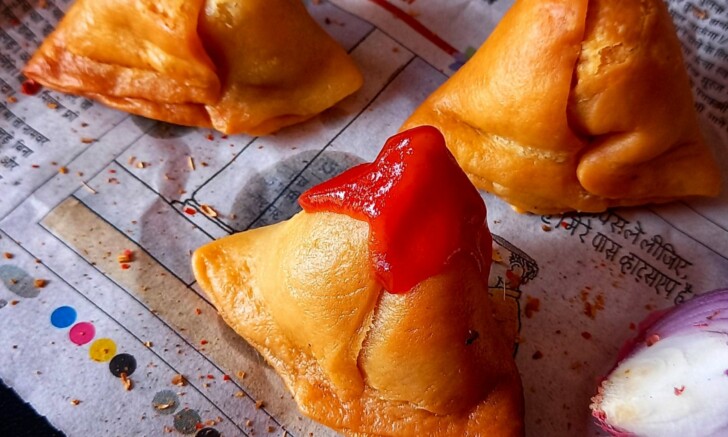 Moong Dal Samosa | Mini Samosa Recipe - Candid Treat