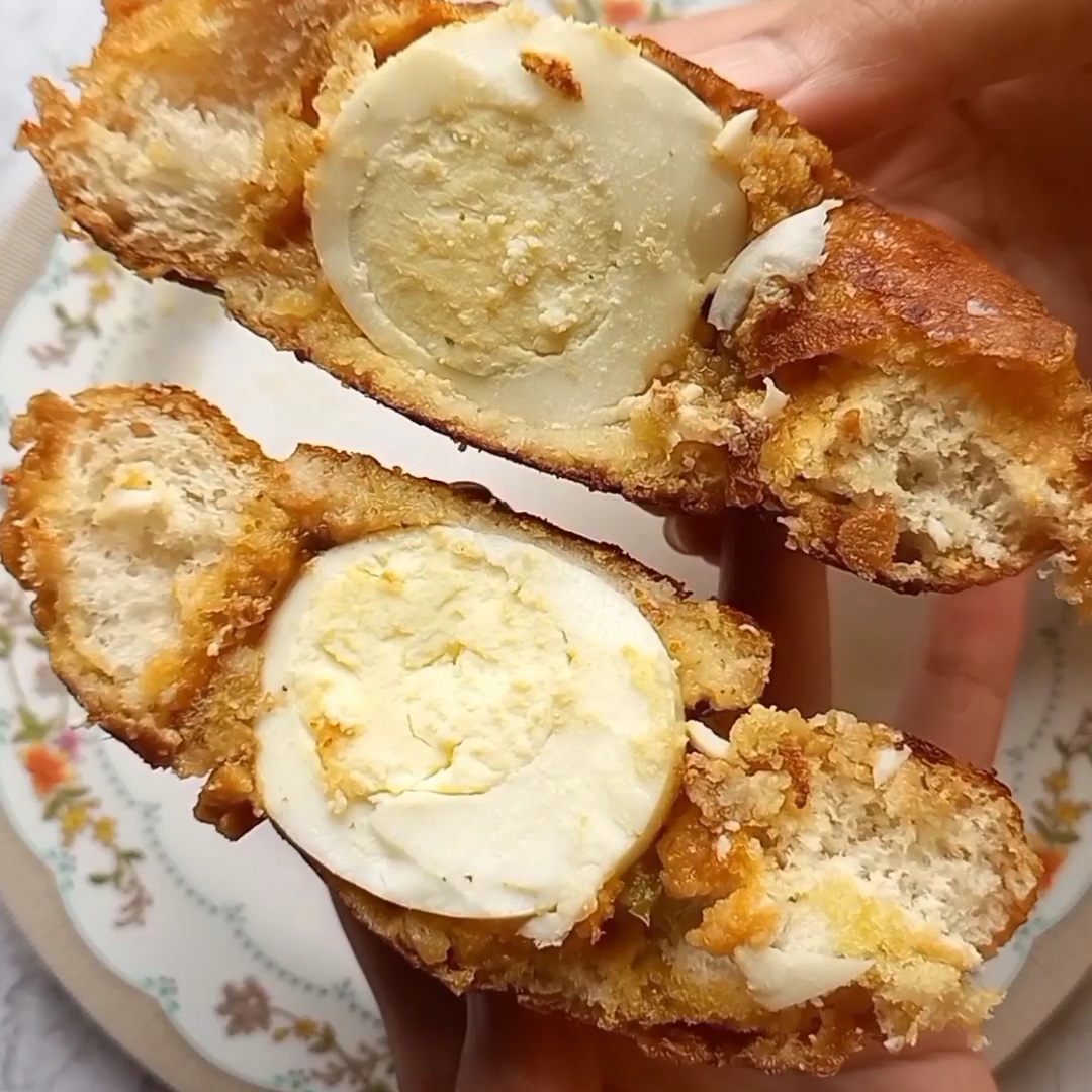 Egg bun Toast | Easy Egg Breakfast Recipe - Candid Treat