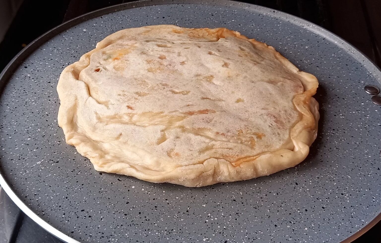 Pizza Paratha Recipe | Maggie Paratha – Candid Treat