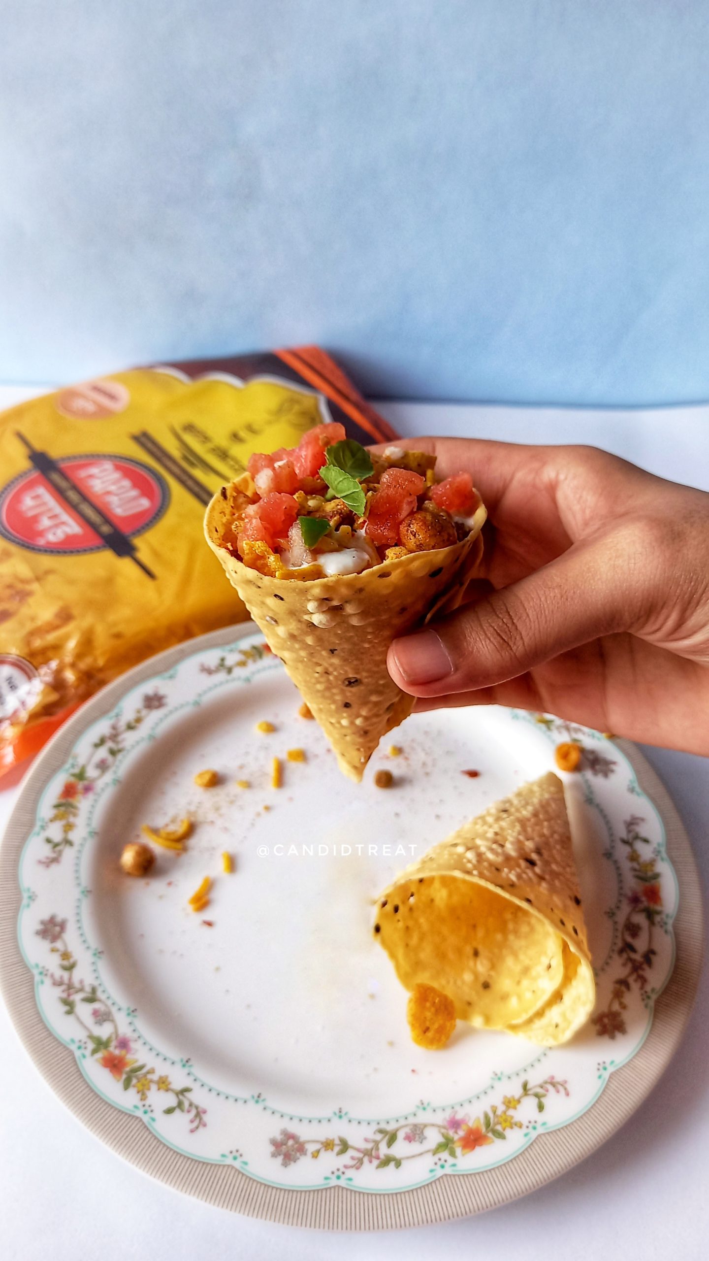 Papad Cone Chaat Recipe | टमाटर की चाट – Candid Treat