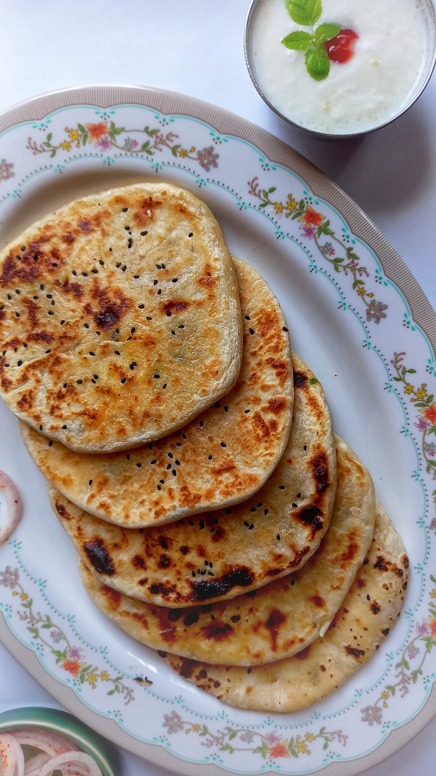Paneer Kulcha Recipe On Tawa | Kulcha Recipe - Candid Treat