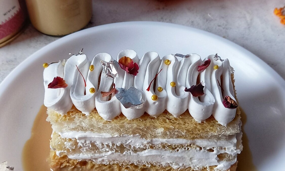 Tea Flavored Bread Pastry | 10-minutes Dessert - Candid Treat