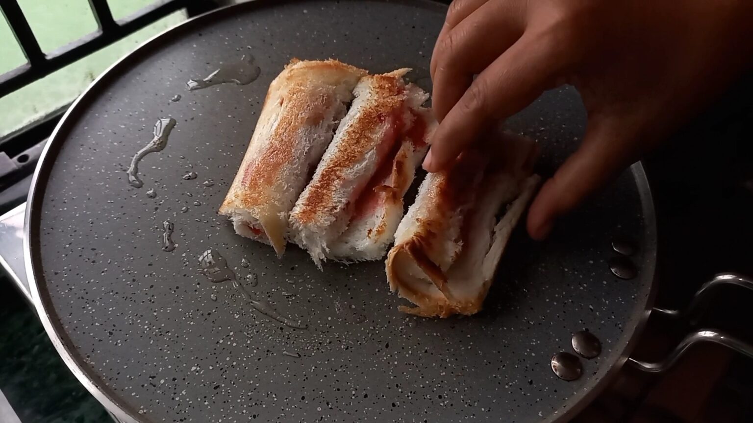 4 Easy Bread Snack Recipes - Candid Treat