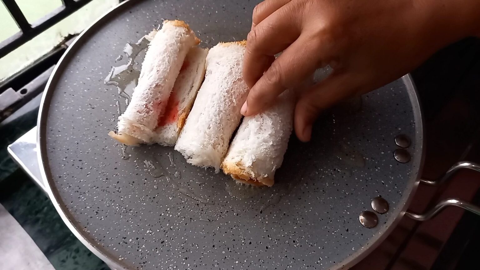 4 Easy Bread Snack Recipes - Candid Treat