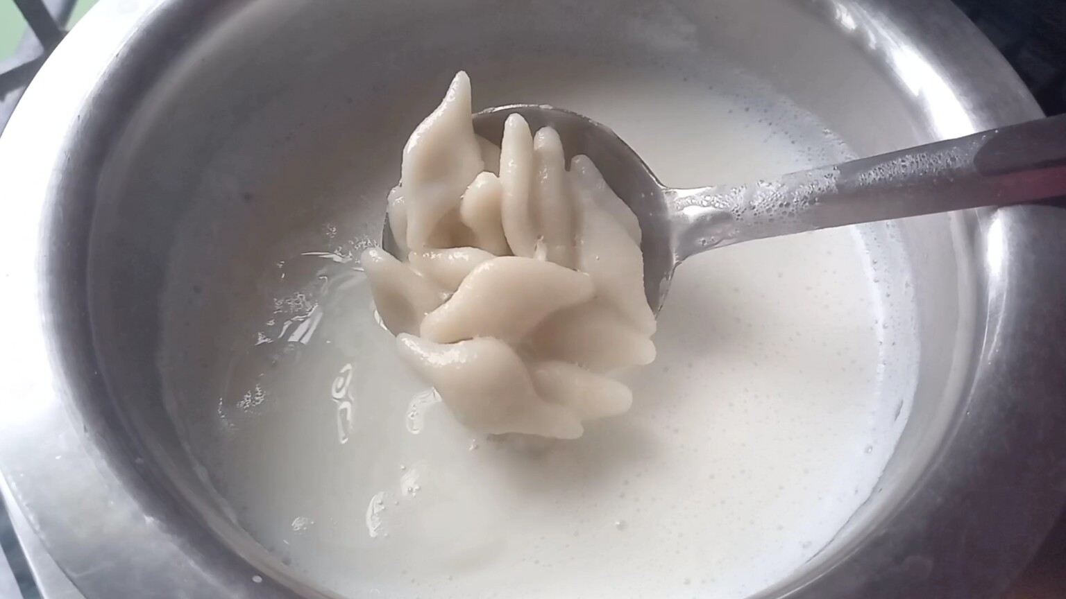 Mithila Special Dhudh Bagiya | Dhoodh Bagiya/Pitha – Candid Treat