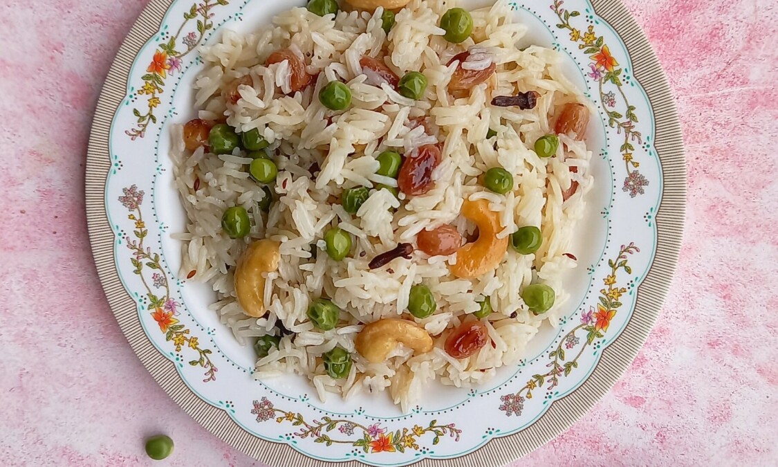 Matar Pulao Recipe - Candid Treat