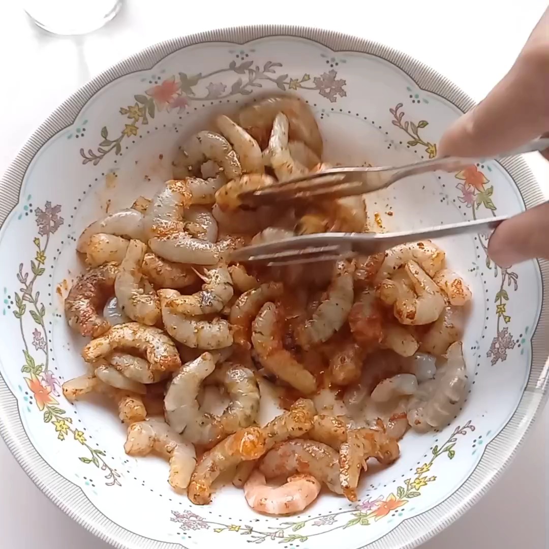 Butter Garlic Prawns Recipe - Candid Treat