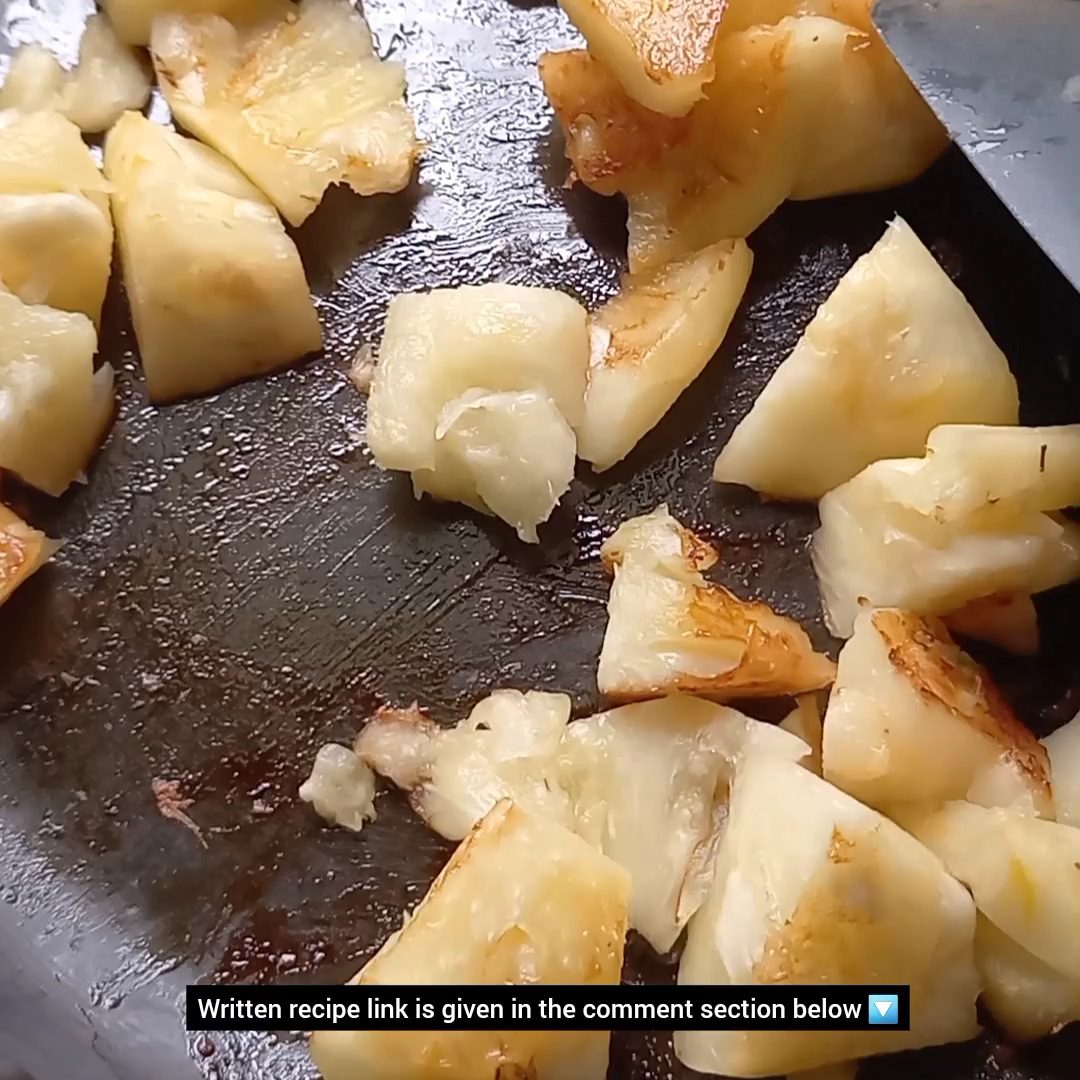 Pineapple Rava Kesari | Pineapple Sheera | Suji halwa – Candid Treat
