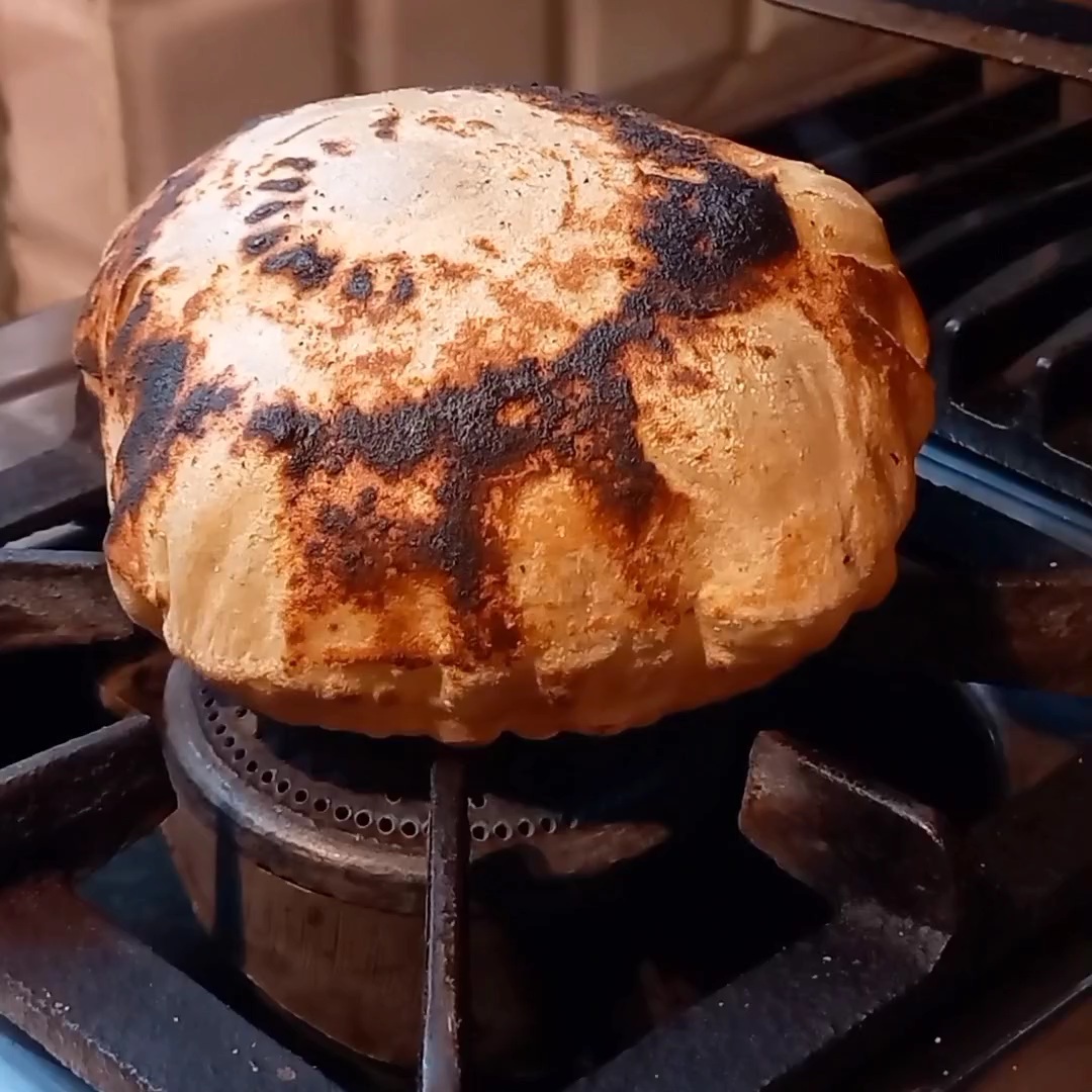 Khambir Recipe | Ladakhi Khamiri Roti Recipe - Candid Treat