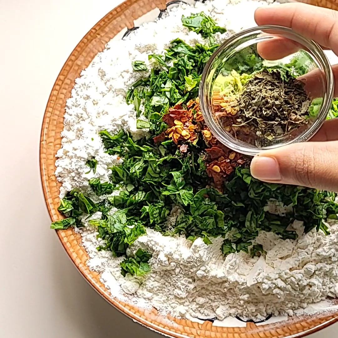 Methi Puri Recipe | Crispy Methi puri - Candid Treat