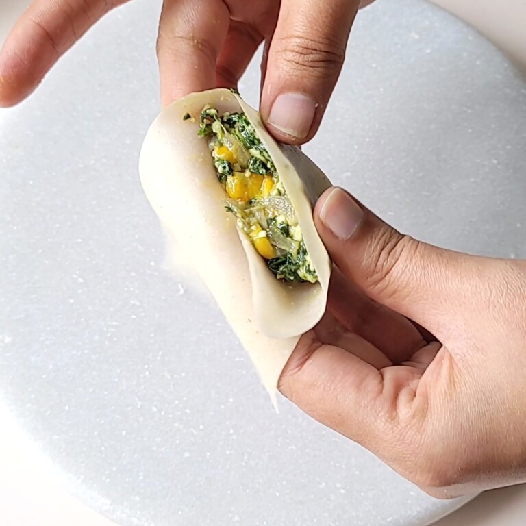 Spinach Corn Samosa | Spinach Cheese Samosa - Candid Treat